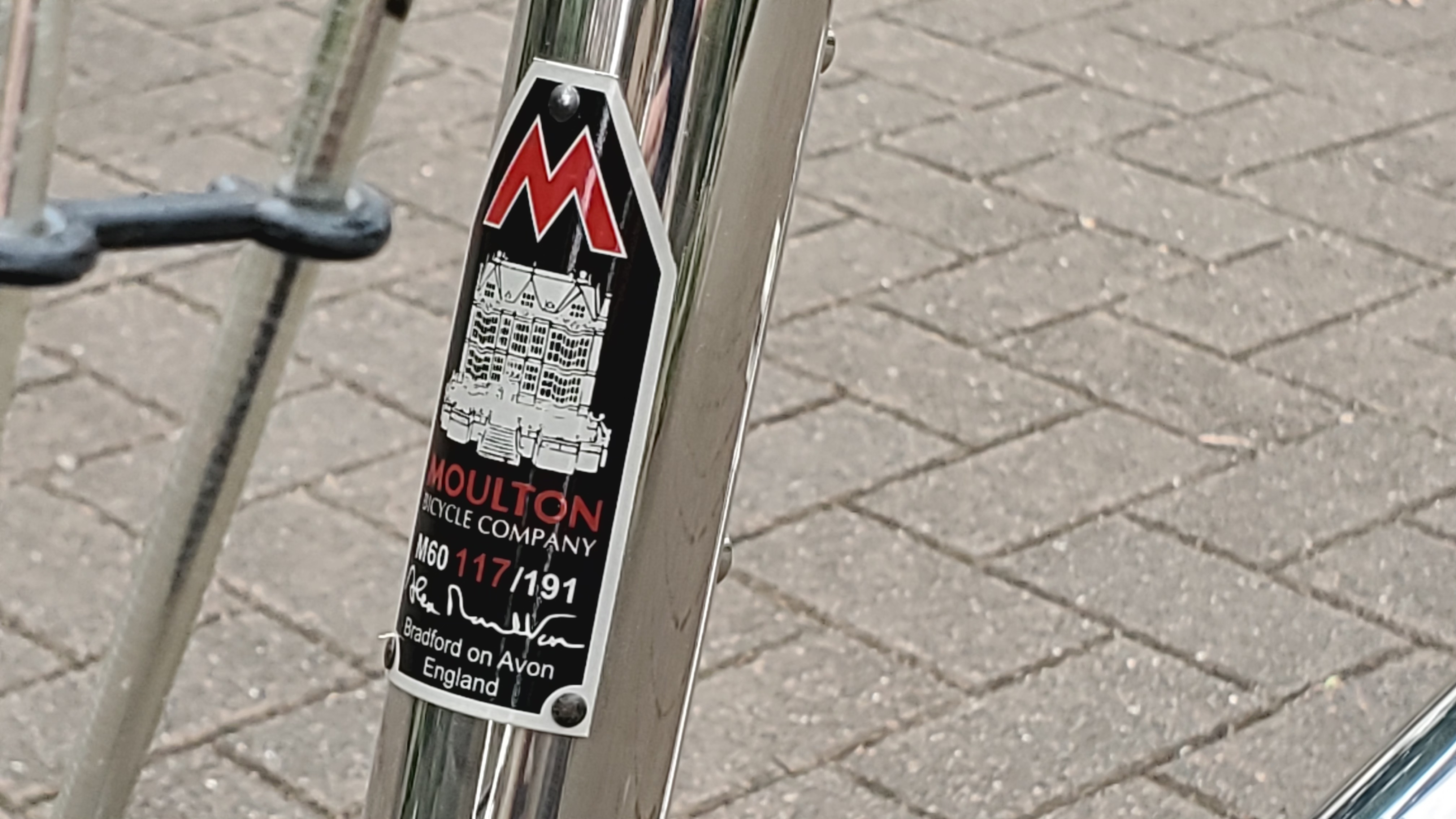 MOULTON M60 販売開始・・・ – ZOOM CAR COLLECTION BLOG
